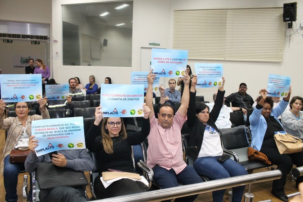 Após 48 anos de espera, projeto do novo estatuto do servidor municipal ...